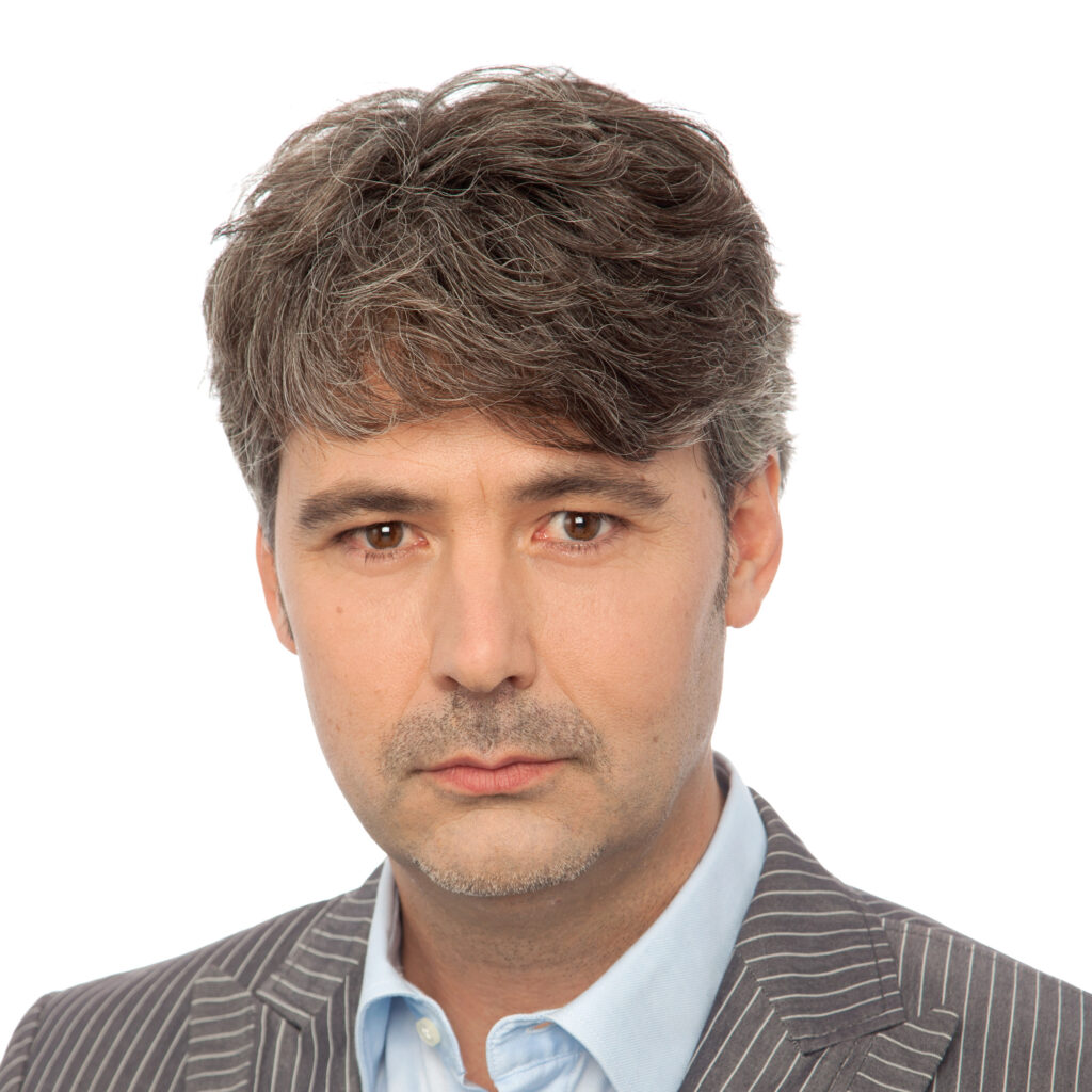 Jeroen Grueter - Over NOS